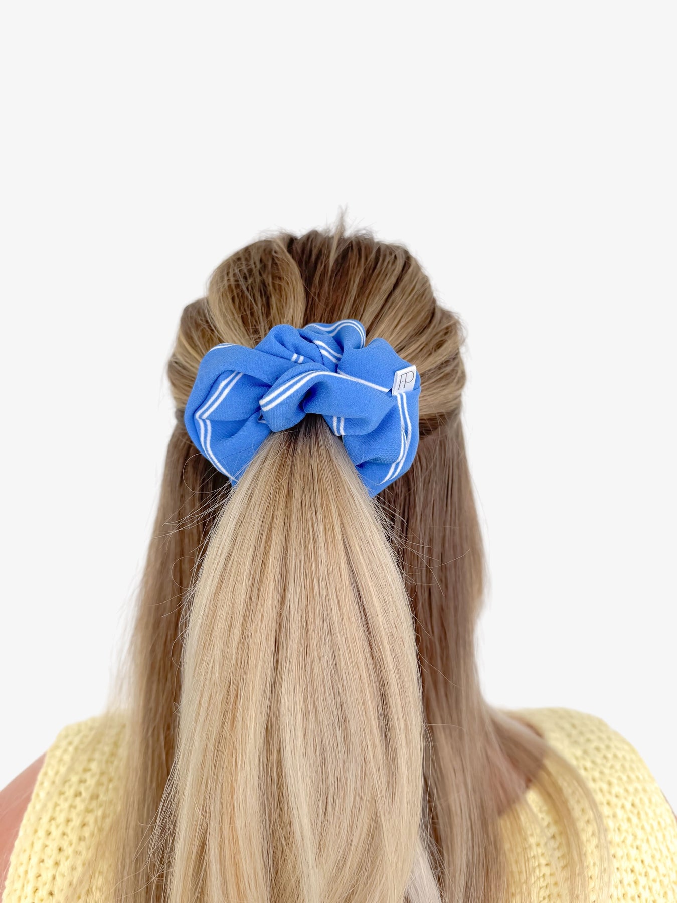 All Scrunchies – Flirty Pineapple